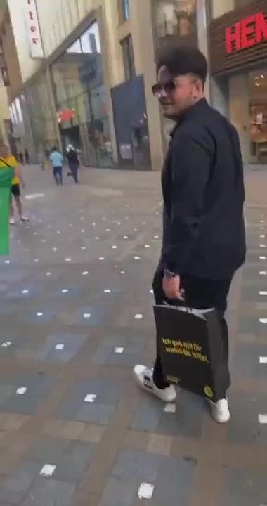 Ouch Meme By Deeznutsxd Memedroid