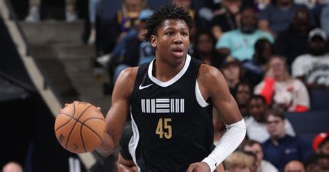 Nba 詹姆斯轟37分、戴維斯砍36分14籃板！湖人險勝殘陣灰熊，19歲小將猛飆31分（影） 黑特籃球 Nba新聞影音圖片分享社區