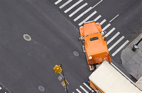 Truck Driving Techniques To Avoid Tail Swing Crashes Joe Morten