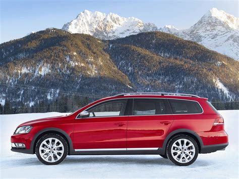 Volkswagen Passat B7 Variant Alltrack универсал 5-дв.