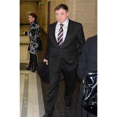 Давност отърва Алексей Петров от обвинение за рекет Обзор
