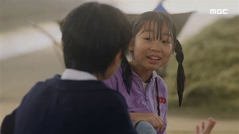바람 쐬다 돌아올 거예요행방불명된 어린 진우이주원를 찾다 지친 윤모변우민를 다독이는 영은조미령 핫클립
