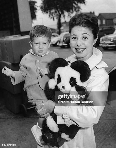 Eydie Gorme Photos Photos Et Images De Collection Getty Images