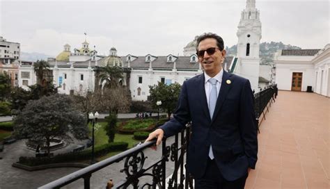 Roberto Izurieta Y Sus 7 Millones De Millas