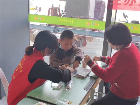 春花朵朵，争报春晖新工科产业学院数据217团支部联合莆田市青少年宫开展妇女节亲子活动 莆田学院新工科产业学院