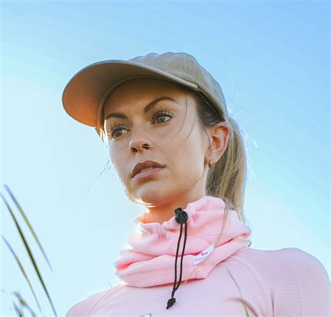 The Neck Warmer Pink Run Llama