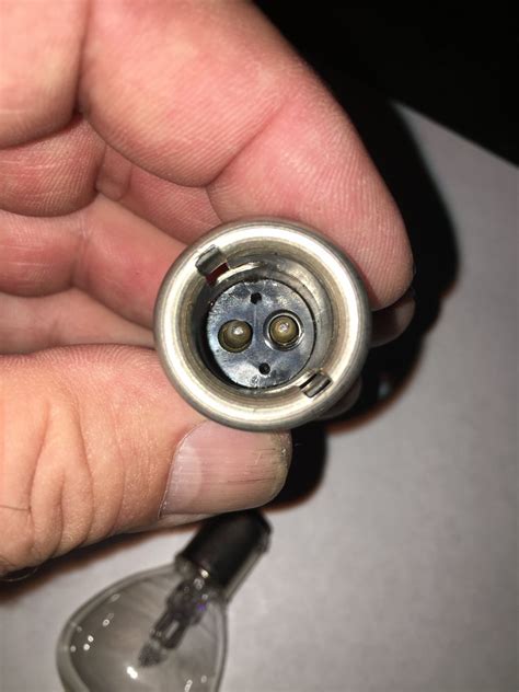 Technical Fixing A Light Socket The H A M B