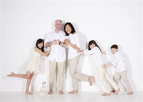 베이지컨셉가족사진 가족사진 갤러리 레인보우 스튜디오 가족사진