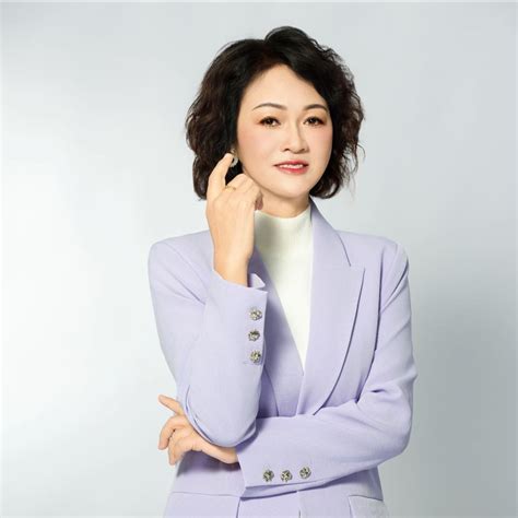 斑斓椰丝杯子糕的简单做法 古早味q弹少甜😋一定要学起来 斑斓椰丝杯子糕的简单做法 古早味q弹少甜😋一定要学起来 By 田妈生活站