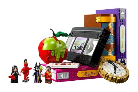 Disney 攜手 Vespa 推出全新 Mickey Mouse 主題聯名車型 Hypebeast