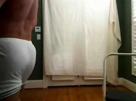 Str8 Bodybuilder Massive Flexing And Huge Cock Eporner