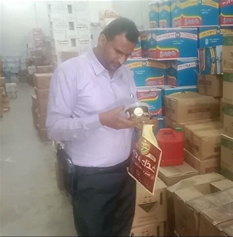الصناعة والتجارة بالحديدة تنفذ نزولاً لضبط المتلاعبين بالأسعار واشهارها