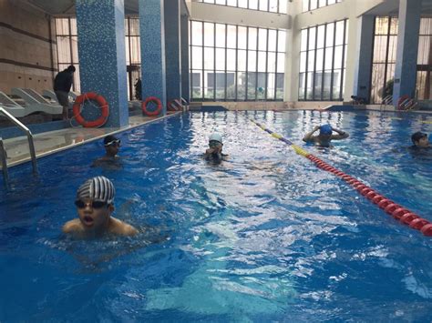 Year 7 Swimming Class Xian Hanova International School
