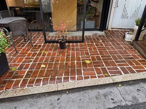 남산아래 음식점 정보와 주변 관광 명소 및 근처 맛집 여행 정보