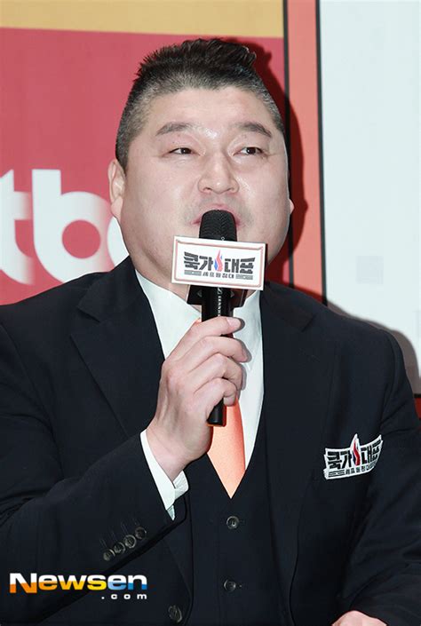 [포토엔]강호동 ‘먹방요정 활약 기대해주세요 쿡가대표 손에 잡히는 뉴스 눈에 보이는 뉴스 뉴스엔