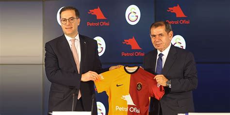 Petrol Ofisi Galatasaray Kadın Futbol Takımına Sponsor Oldu