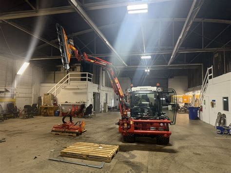 Kokomo In Just Received Training On Their New Saw Blade Attachment For