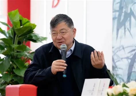 颜晓峰院长参加全民阅读访谈 分享“中国式现代化：为何与何为” 马克思主义学院