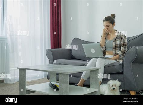 Side View Of A Girl Using A Laptop In Your Free Time Learning Online