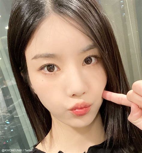 「クォン・ウンビ旋風」始まる！ Izone出身 ウンビの「underwater」がチャート逆走中！ 音源サイトで順位が急上昇・・ 華やかな