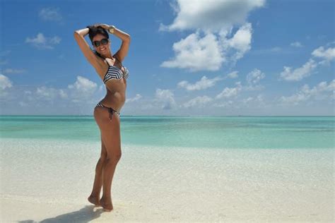 Mujeres En Bikini Im Genes Fotos Y Fondos De Pantalla Para Descargar