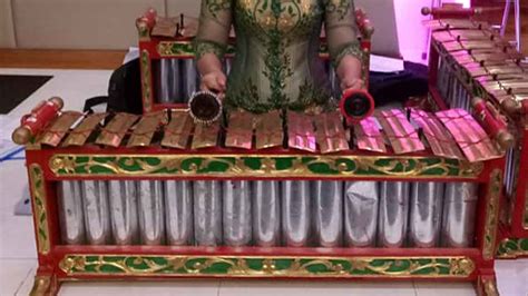 Apakah Slenthem Dan Gender Sama Kawruh Basa