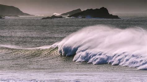 Scientists Finally Explain The Secret Behind Rogue Waves