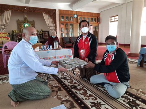 ပြင်ဦးလွင်မြို့ရှိဆရာတော်၊ သံဃာတော်များမှမြို့နယ် ကိုဗစ် ၁၉ ကော်မတီသို့ အလှူငွေ များလှူဒါန်း