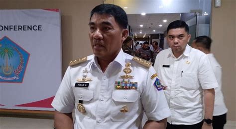 Gubernur Yulius Selvanus Anggaran Yang Tidak Perlu Akan Dipangkas
