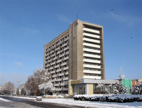 Фонд держмайна виставив на продаж готель Власта у Львові