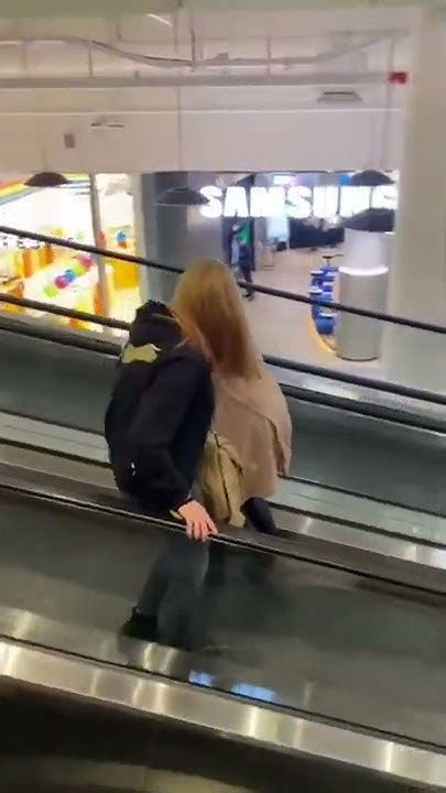 Подкатил к девушке значит 😅 подкат девушка подкатил мило парень