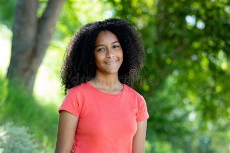 Vackra unga flickor fotografering för bildbyråer Bild av person 160007329