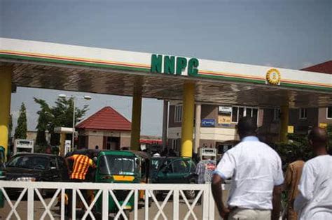 Petrol Price War Intensifies As Nnpcl Weighs Reduction To Rival Dangote