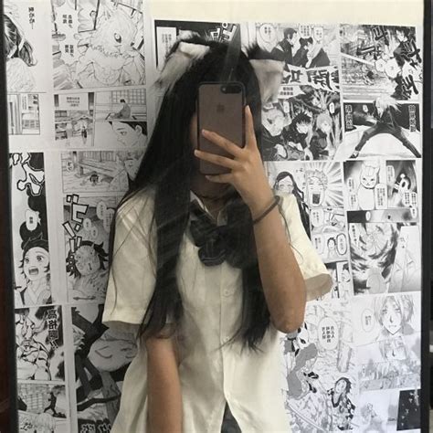 自我介绍一下：日夜颠倒头发少 单纯好骗恋爱脑 会背九九乘法表 最右