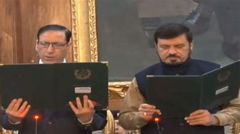 نگران وزیراعلیٰ خیبرپختونخوا جسٹس ریٹائرڈ ارشد حسین شاہ نے عہدےکا حلف