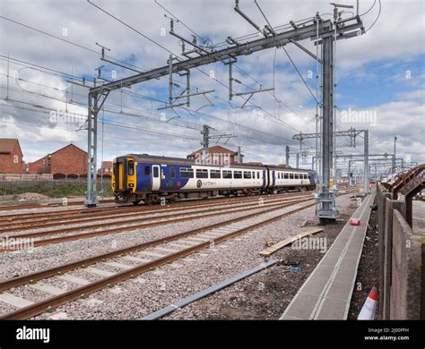 Northern Rail Class 156 Diesel Sprinter Train 156454 Arriving At The