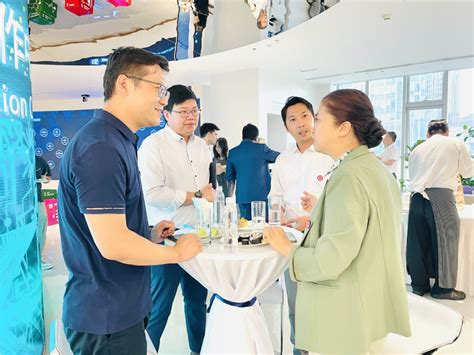 快讯 协会受邀参加深圳市龙华区国际合作中心启动仪式系列活动暨深圳友城艺术家联展 深圳市龙华创新生态服务协会