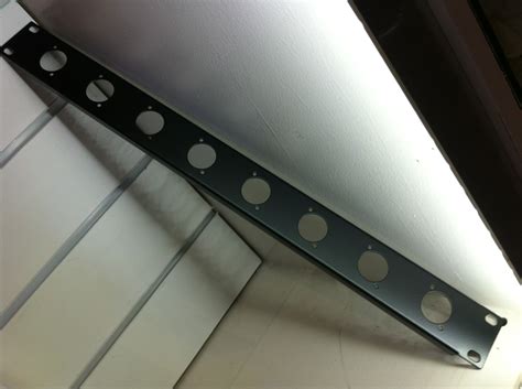Pulse 19 RACK PANEL 1U D TYPE Speakon XLR