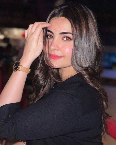 العلاقه الناجحه ليست حبا على الاطلاق هى مزيج متكامل بين احترام وصداقه