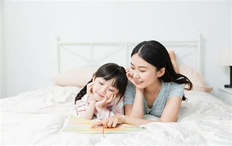 520亲子节日陪伴才是最长情的告白 孩子 每天早晨起床和晚上睡觉前跟孩子道一声早安 晚安孩子闭眼和睁眼看见的都是最亲近的人爸爸