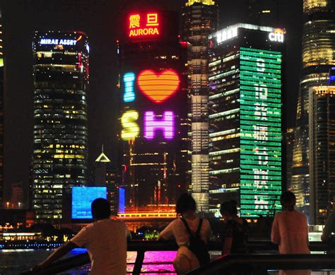 男子qq群倒卖淫秽视频 昵称“午夜福利10元2000部”新闻频道中国青年网