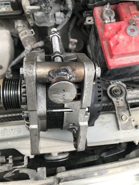 Поменял стоп-сигнал крышки багажника — Mitsubishi Galant (9G), 2,4 л ...