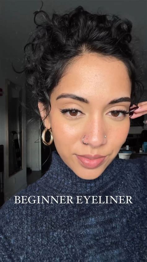 Beginner Eyeliner Tutorial 🖤 Hair Makeup Makeup Looks Tutorial