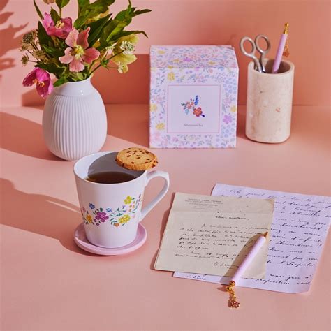 想いをこめた特別なギフトにおすすめafternoon Tea Livingのイニシャルシリーズ新登場 News The Sazaby