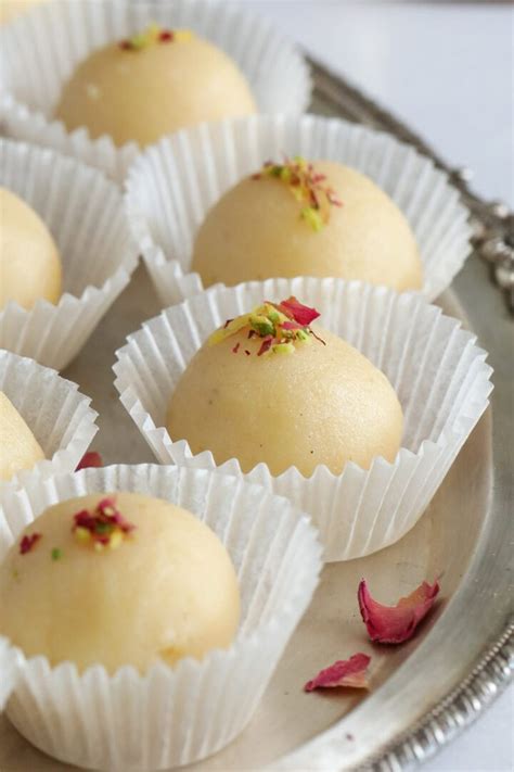 Quick And Easy Malai Laddu 5 Ingredients Ministry Of Curry