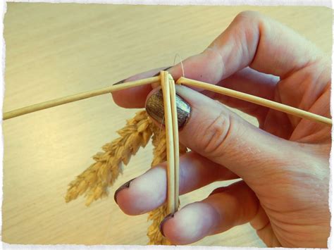 How To Make Your Own Corn Dolly The Gentlemans Favour Hubpages