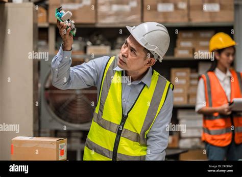 Senior Mananger Products Inspector Quality Control Checking Examination