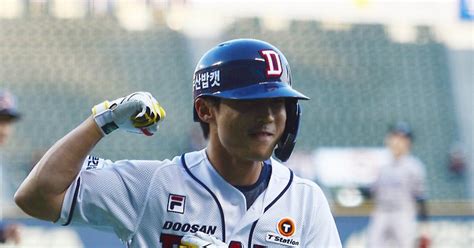 이유찬 나도 홈런 칠 수 있어 포토
