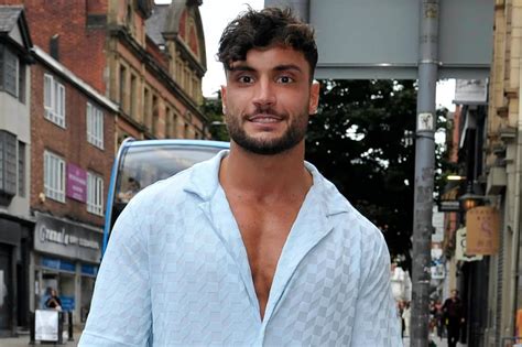Love Islands Davide Features On Times Square Billboard As He Confirms
