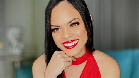 Kiara Romero Presentadora Que Se Lanzó De Un Edificio Y Sobrevivió